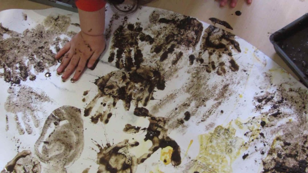 23 Fun Things To Do In The Rain Outside | Funny Rainy Day Activities ...