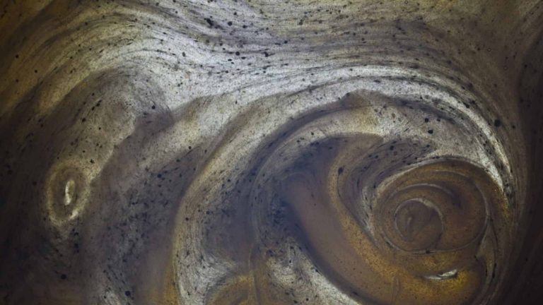 23 Fun Things To Do In The Rain Outside | Funny Rainy Day Activities ...